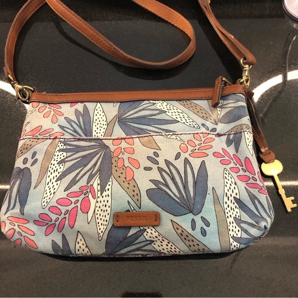 Fossil | Bags | Fossil Fiona Small Crossbody Bag | Poshmark
